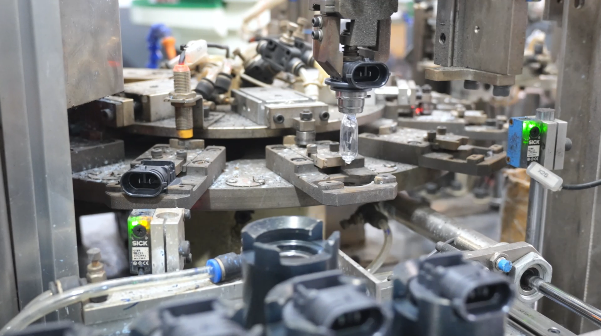 H11 Halogen bulb (H8/9/11/16—HPH）Automatic Assembly Line - Foshan Focus ...